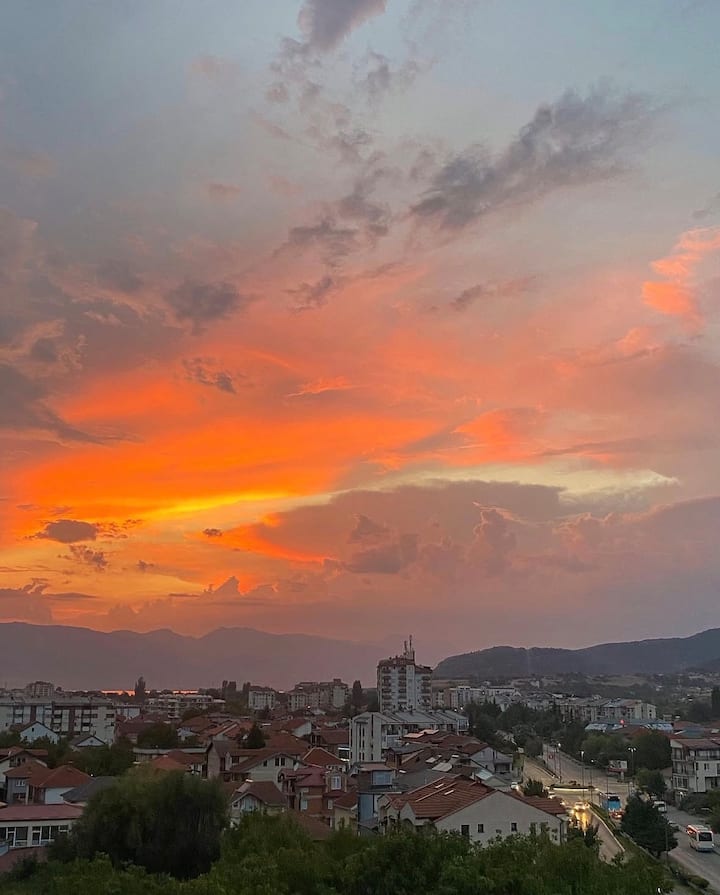 Top Floor• Central 2br & Balcony• Ac - Ohrid