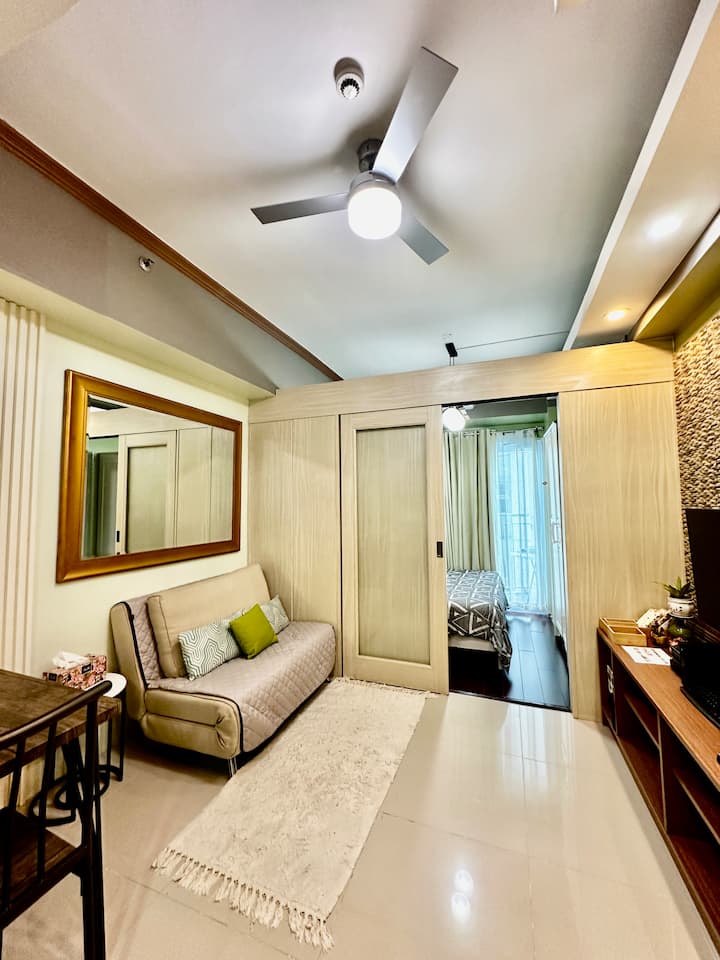 Jazz Residences 1711
At The Heart Of Cbd Makati - Makati