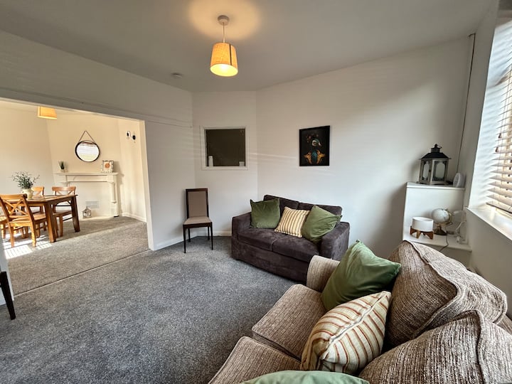 Percy House, 3 Bedroom, Contractor Haven, Parking - Selby