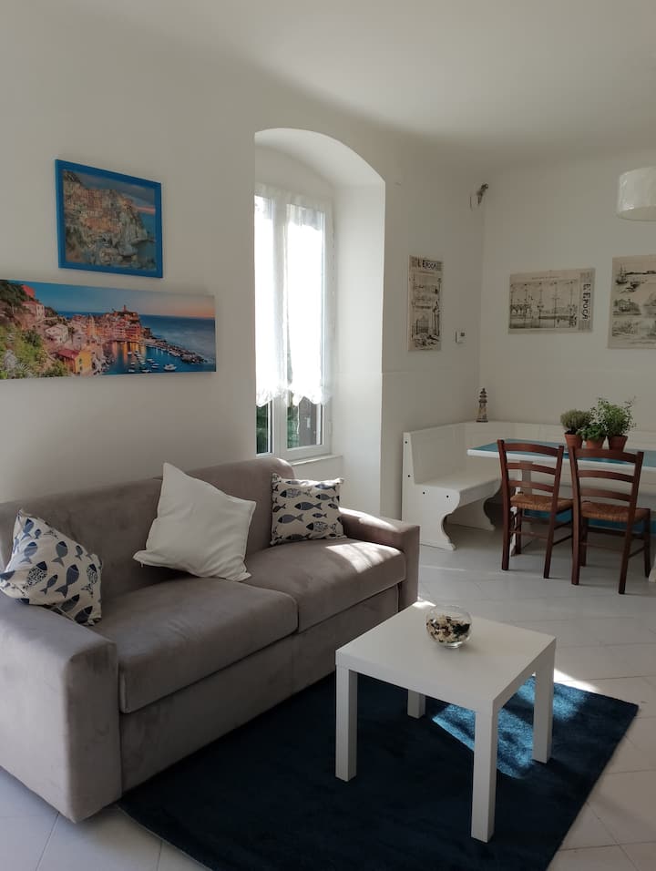 Casa Veve' 
#Per Le Tue Vacanze
Laspezia • 5terre - Специя