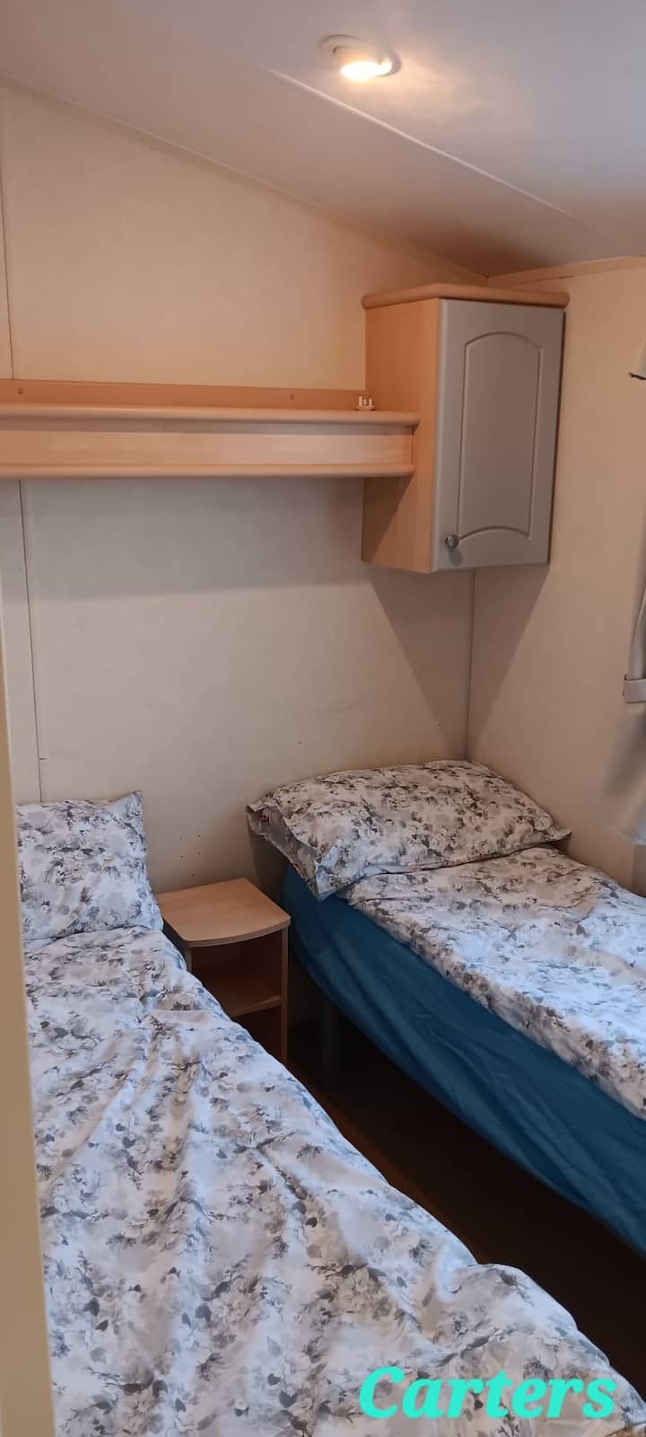 Carter's Caravan By The Sea - West Mersea