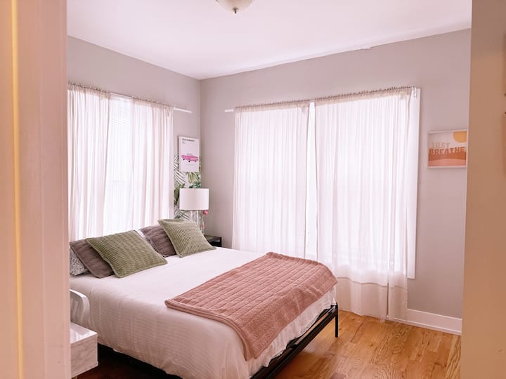 Lovely 1b Apt Walking Distance From Wrigley And Bt - Loyola - Chicago