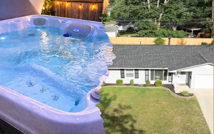 Hot Tub-king Bed-private Fenced Yard-pets Welcome - Columbus, OH
