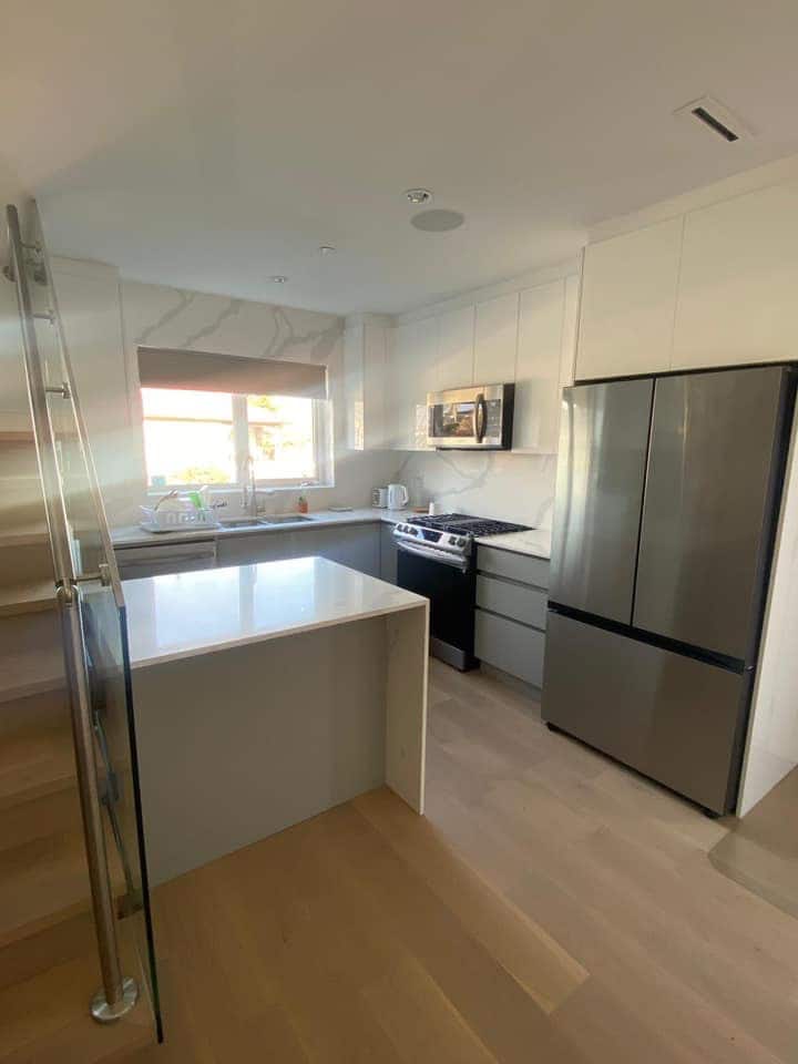 Vancouver, Kaslo St, Master Room For 2 Guests, B1 - Vancouver