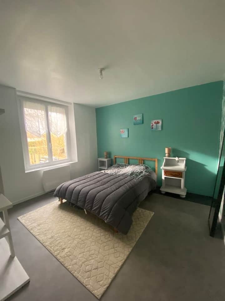 Appartement En Dessus De Bureau - Cotentin