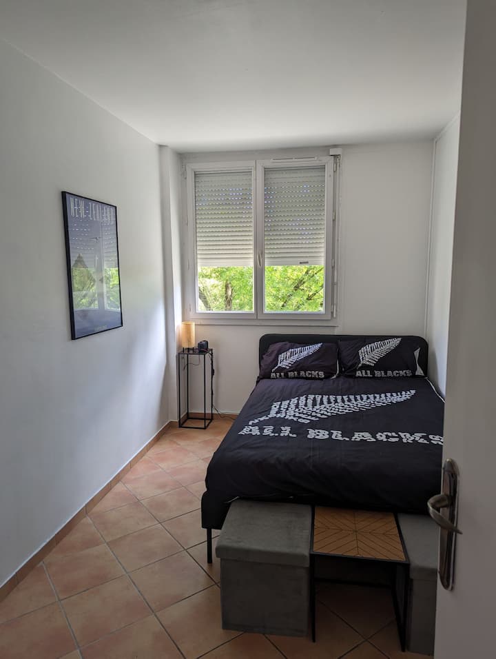Petite Chambre Calme - Saint-Priest
