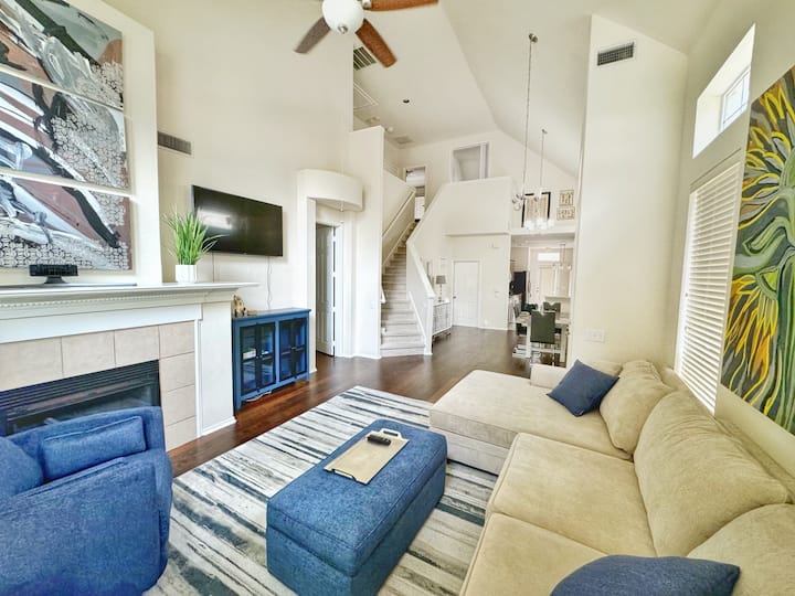 Renovated Duplex. 5beds 4bedroom 2.5bath 2car Gar - Frisco, TX