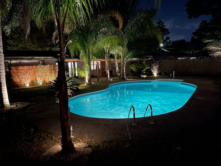 Private Room 3 With Pool - Jacksonville, FL