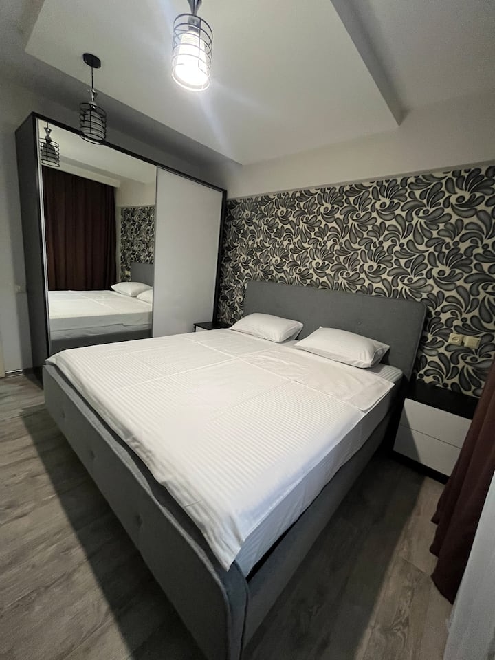 Cozy Apartment In The Center - Batumi