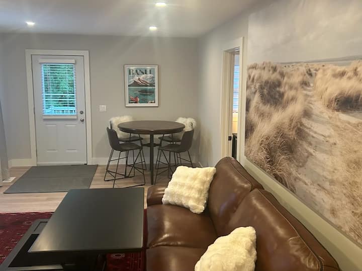 Stylish Private Suite - Collingwood