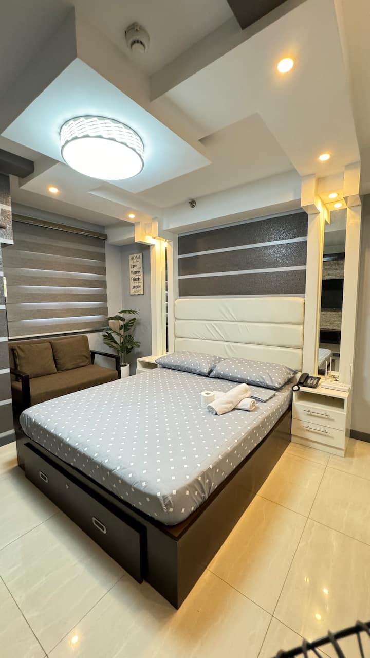 Ron's Place 4,ideal For Staycation,stylish,cozy - Malabon