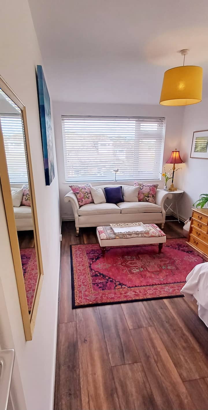 Bridport Jurassic Coast
Self-contained Annexe. - Bridport, UK