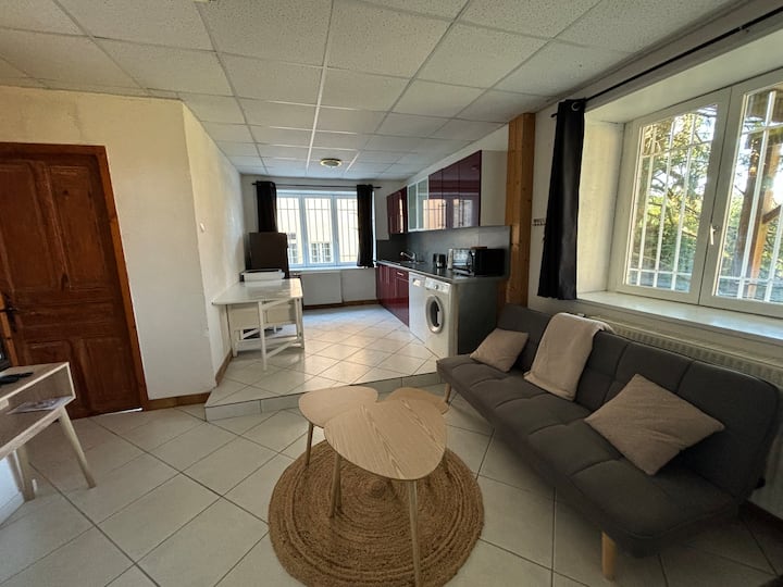 Appartement T1 Avec Extérieur à 100m Du Centre - Les Estables