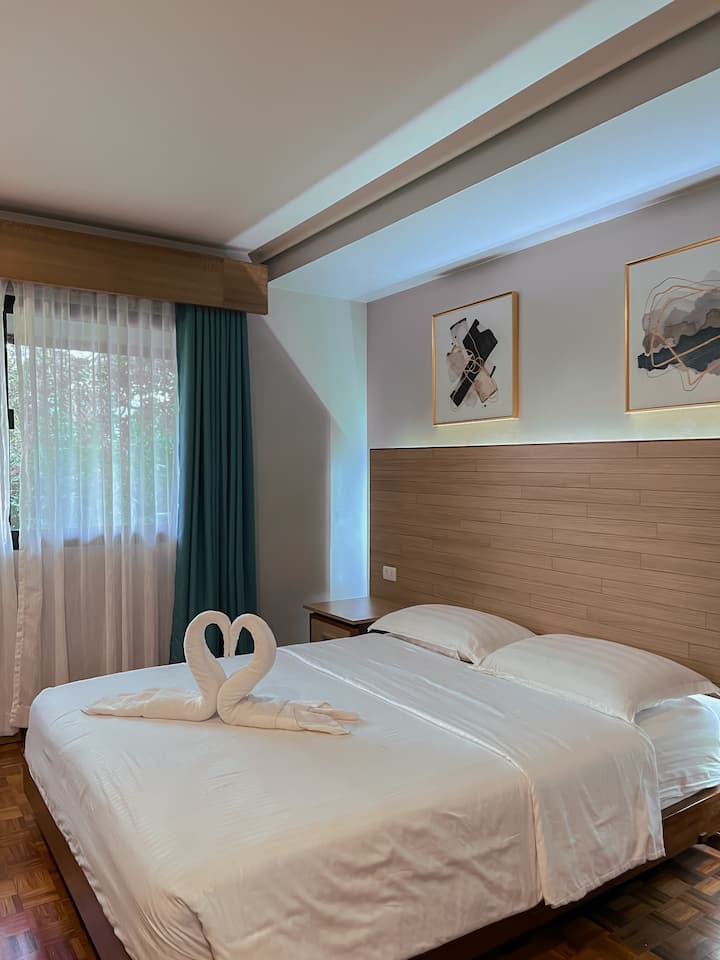 Standard Queen 109 (Backyard View) - Baguio