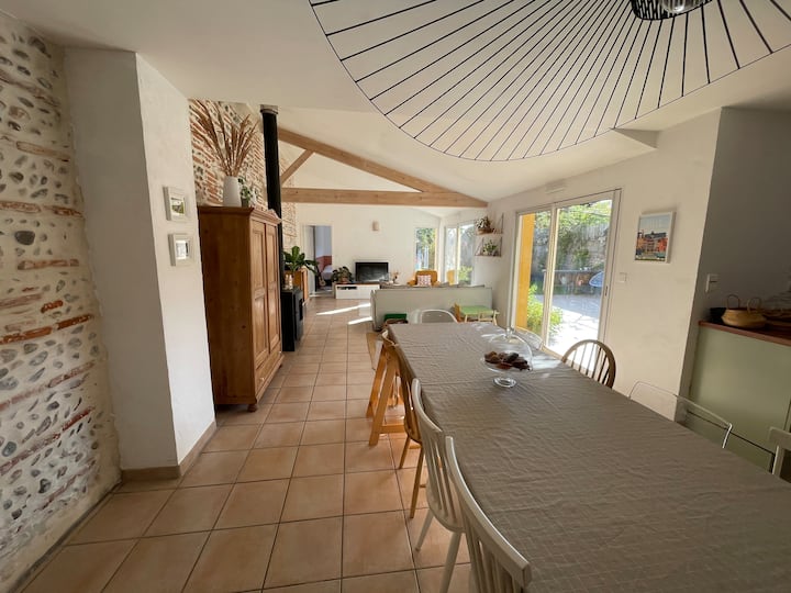 Maison En Ville Comme à La Campagne Avec Piscine ! - Agen