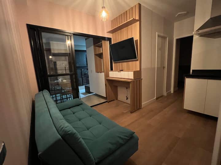 Vista Privilegiada - 16o Andar, Piscina E Garagem - São Paulo
