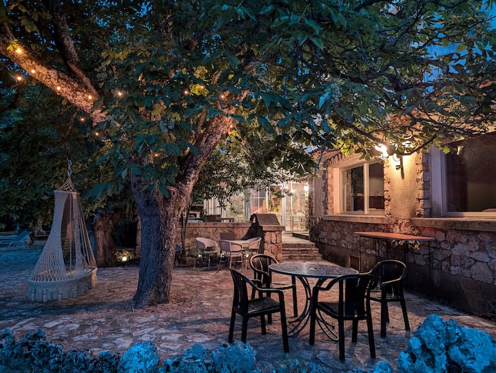 "Phoenix" Gîte De Groupe & Spa - Var