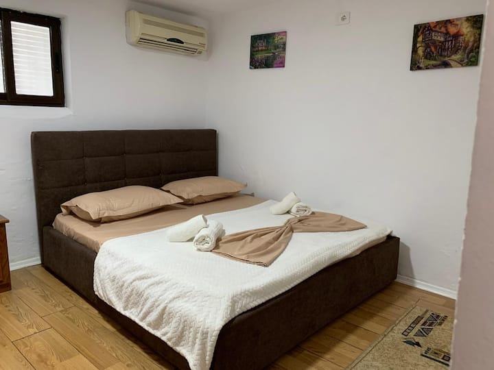 Guesthousen&b - Berat