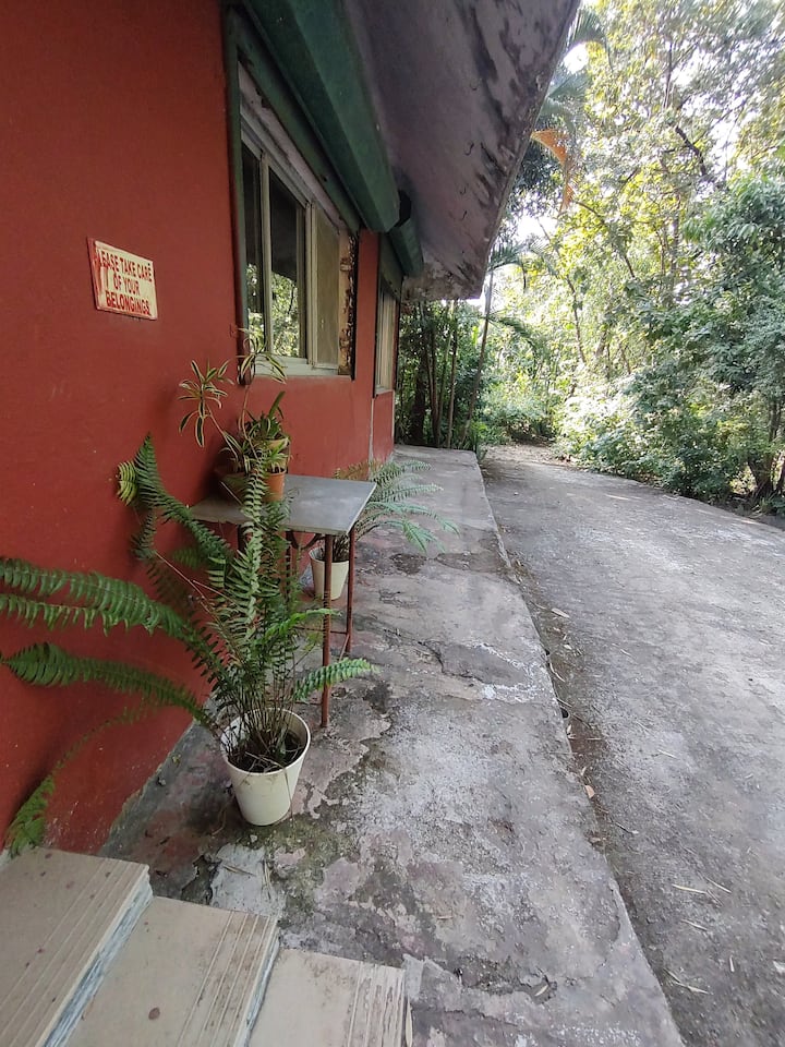 Hon's Ranch - Kolad