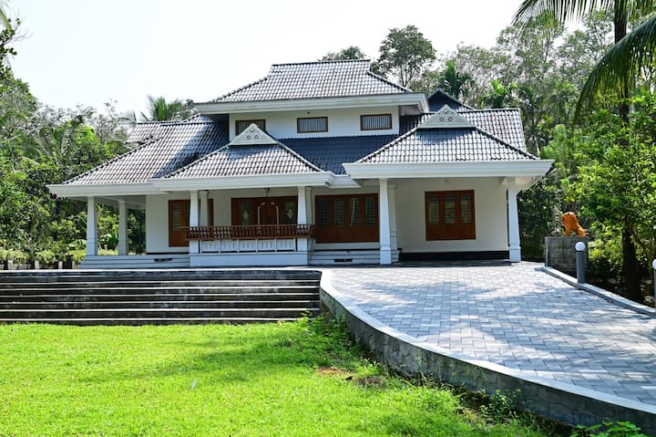 Sara River View Kinaririkkumthottiyil. - Kerala