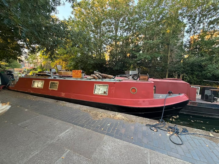 Spacious 45ft Narrowboat In E2 - Greenwich
