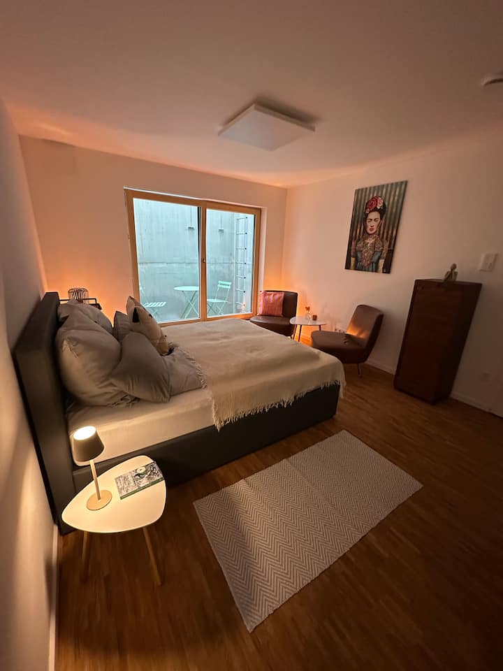 Cosy Souterrain-apartment - München