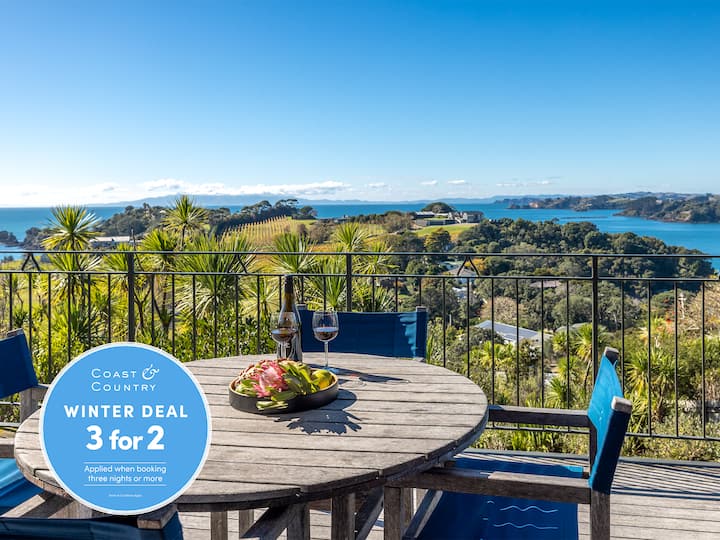 Little Tiri Cottage - Coast & Country - Waiheke Island