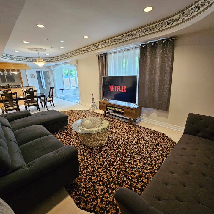 20% Summer Off, Luxury 3 Bdrms, 2 Baths, 2 Prk - Markham, Canada