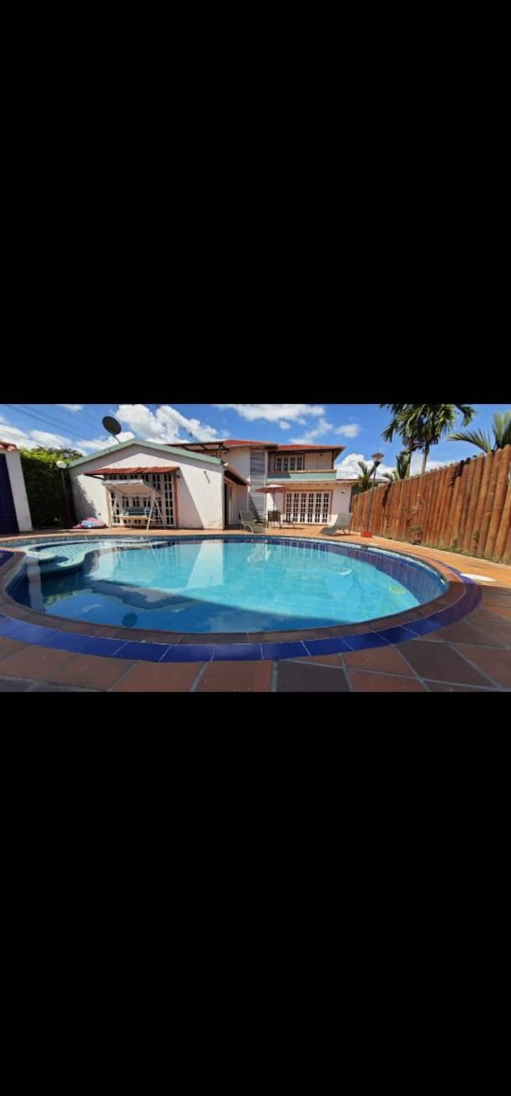 Hermoso Chalet Privado - Villavicencio