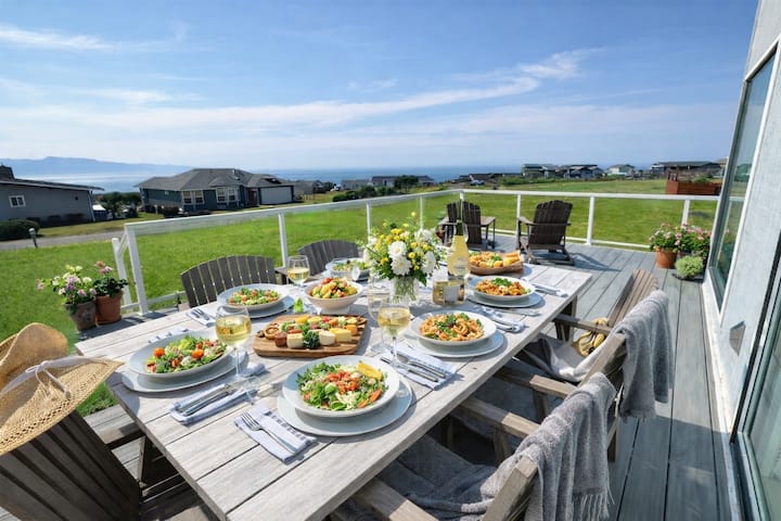 Waterfront Escape• Ocean Views• Family Ready - Coupeville, WA