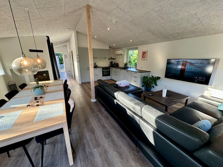 Hyggeligt Sommerhus I Dronningmølle - Denmark