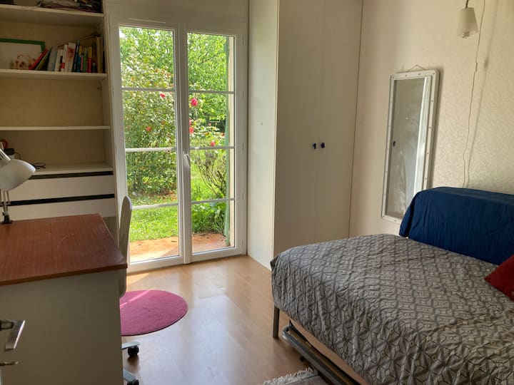 Chambre Dans Grande Maison - Pessac