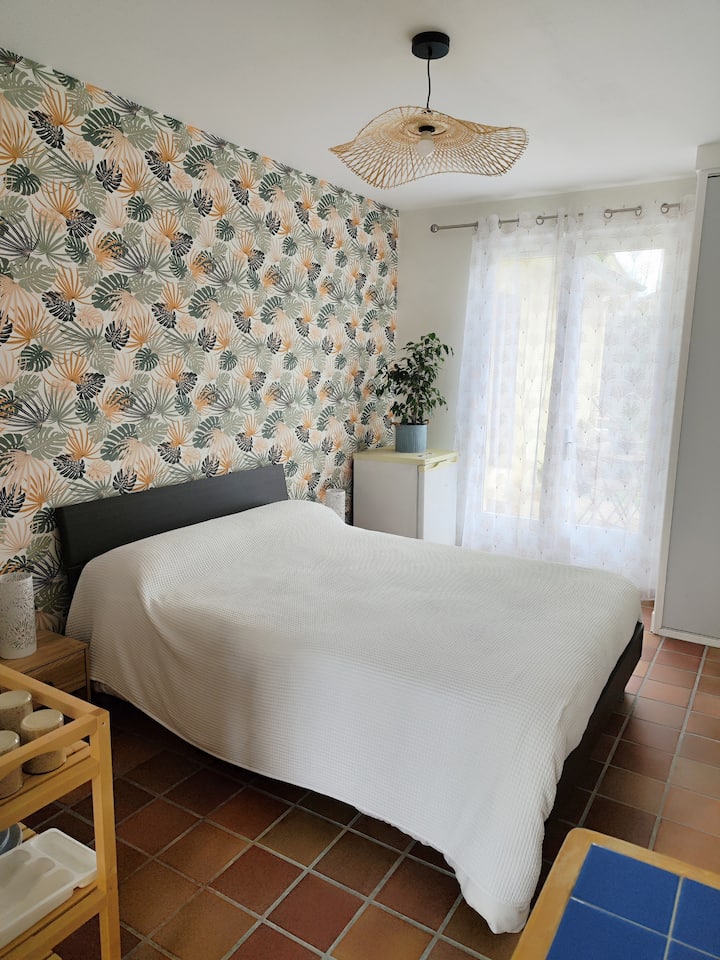 Dépendance En Chambre Privée éQuipée Avec Jardin - Arnac-Pompadour