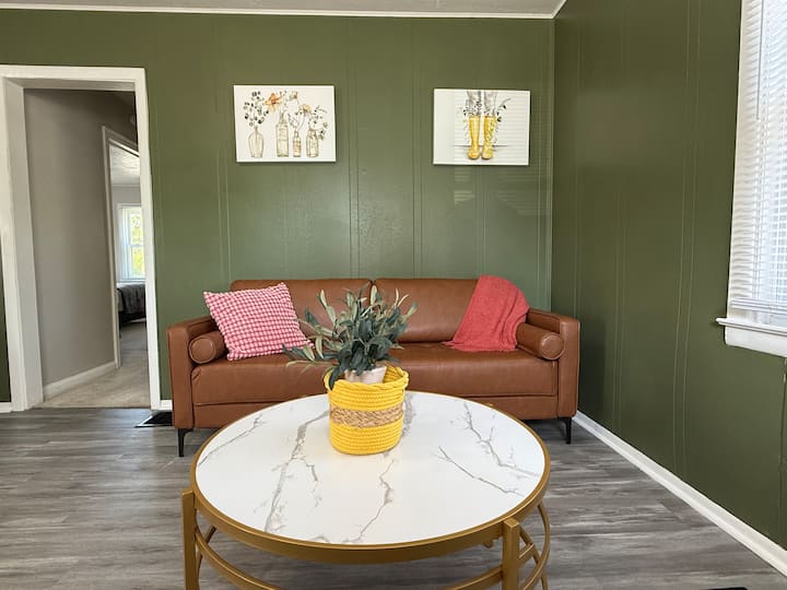 Pet-friendly | Budget Stay Close To Dt - Mars Hill, IN