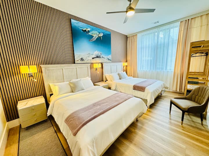 4br Downtown • Sleeps 10 • Near Lake Martin - Lake Martin, AL