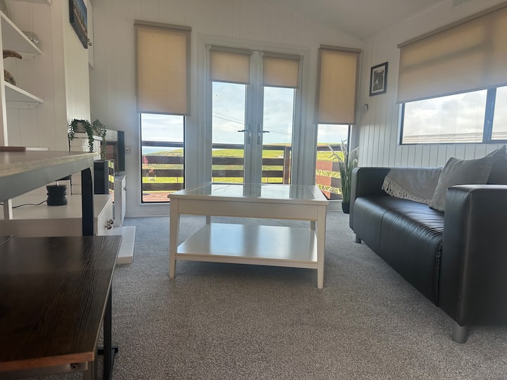 Bowmore 7 - Stunning Sea Views! Farm Stay - Stranraer