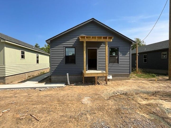 Grey Duck Barn - Reelfoot Lake State Park, Tiptonville