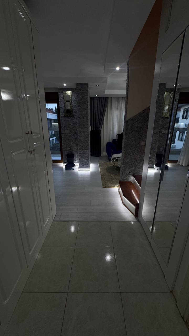 •	Luxus Duplex 125m² | 3 Bäder | 80m Zum Strand - Alanya