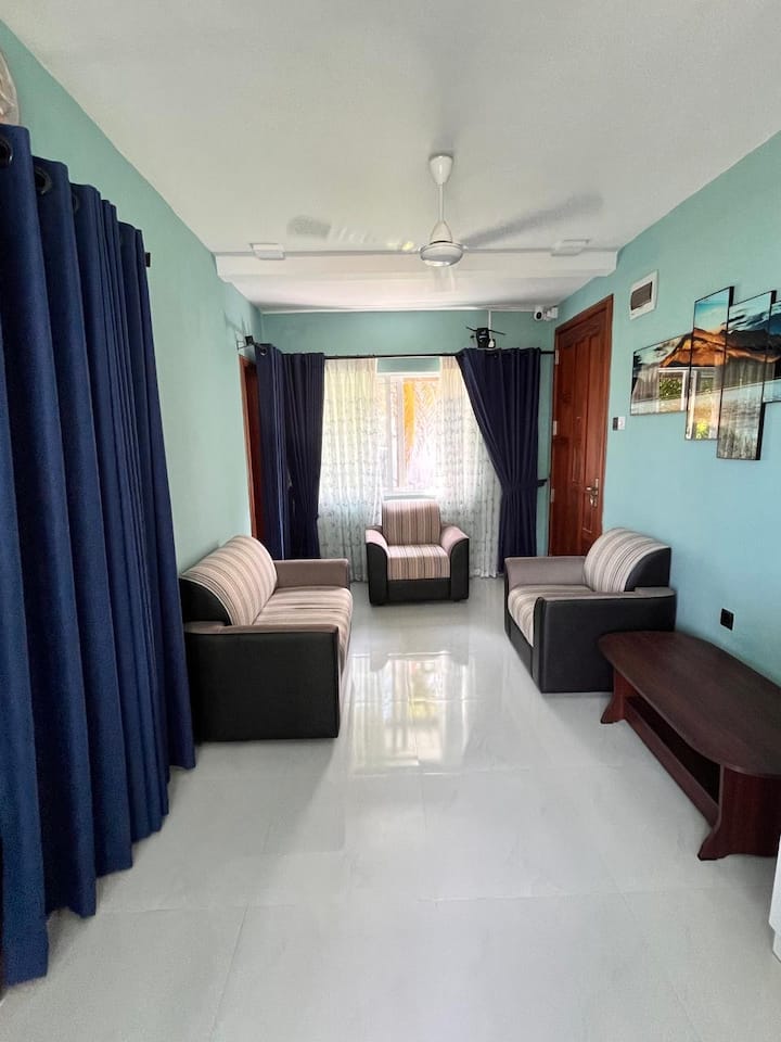 Enjoy The Newly Renovated Home - Colombo