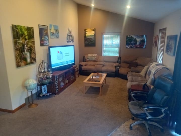 Pleasant Getaway - Hartford, MI