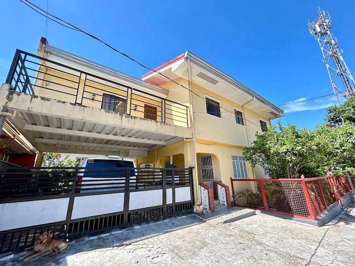 Banlaoi’s Guest House - Silang