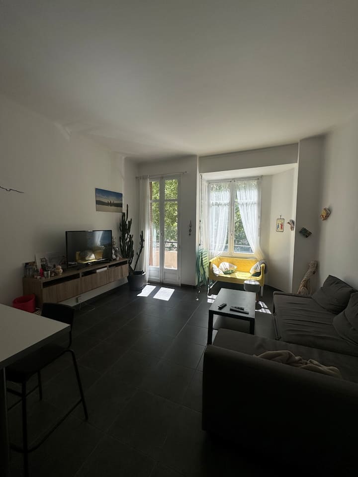Nice Flat 2 Bedrooms Downtown - Marsiglia