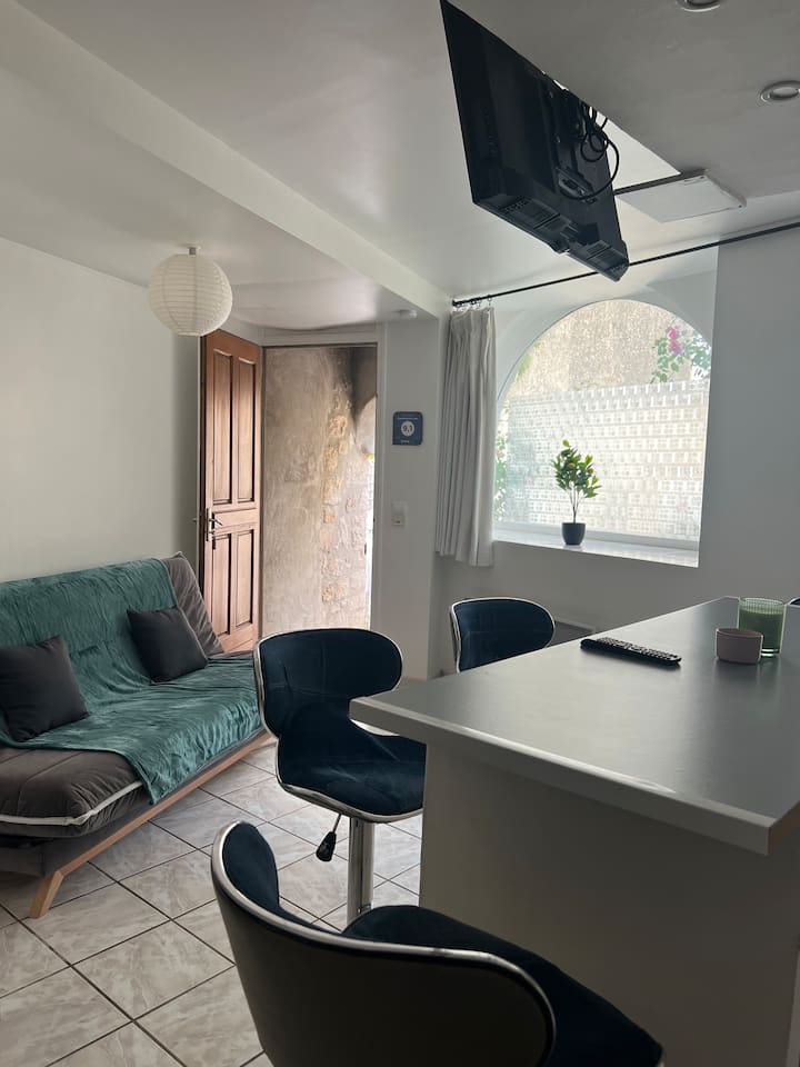Appartement Au Cœur De La Garde - Pierrelatte
