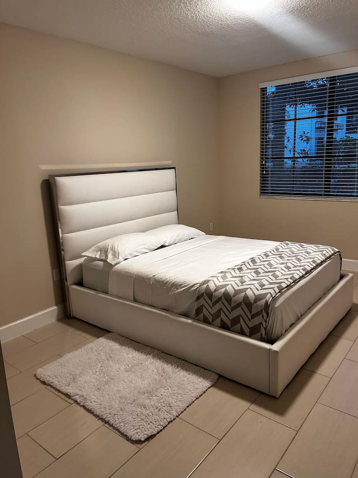 Habitación  Con Cama Queen - Miramar, FL