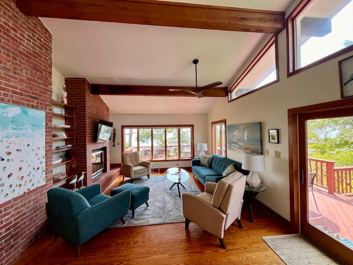 Modernist Waterfront House Near Historic Beaufort - Beaufort