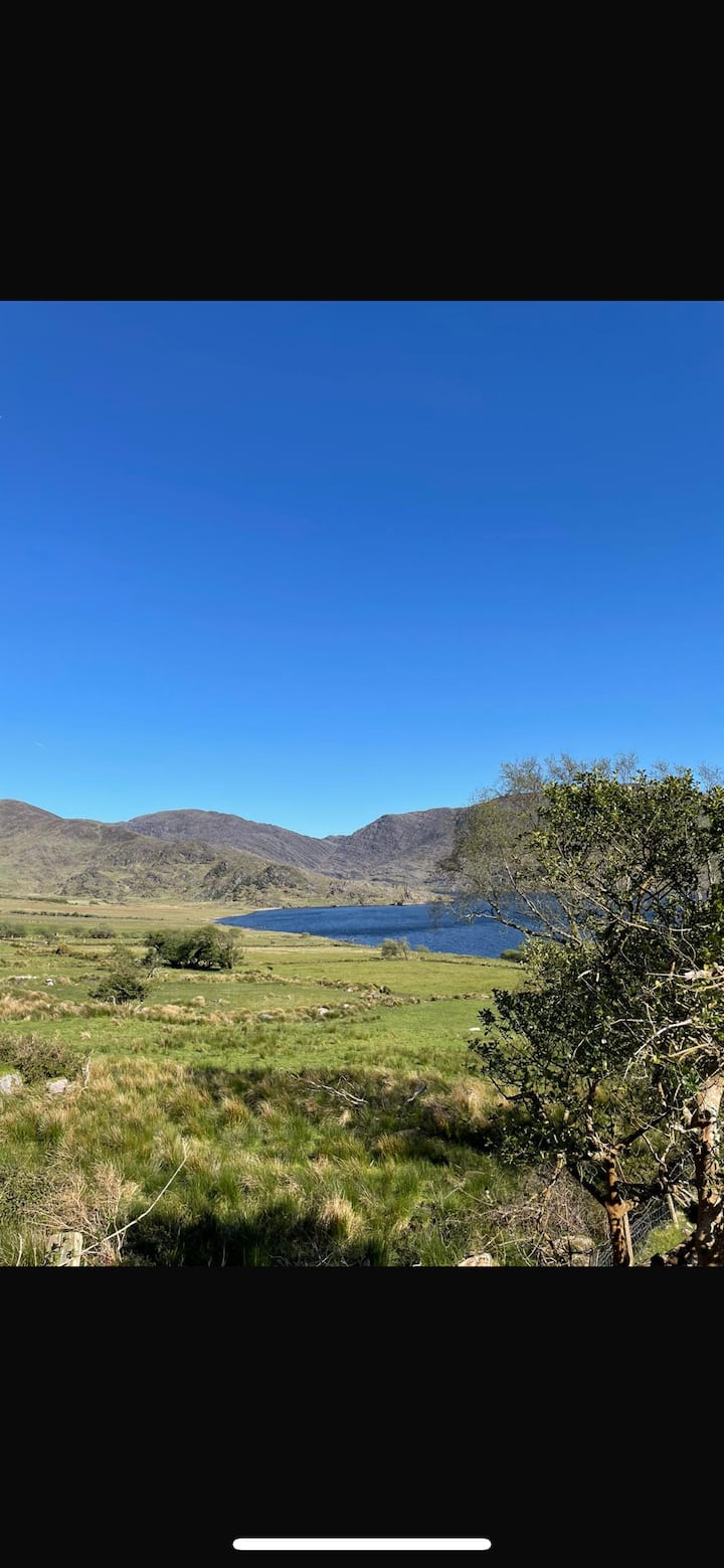Seán óGs House. Located 15 Minutes To Waterville - County Kerry