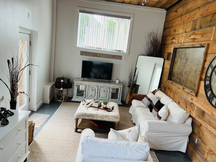 Cobblestone Newport - Newport, RI