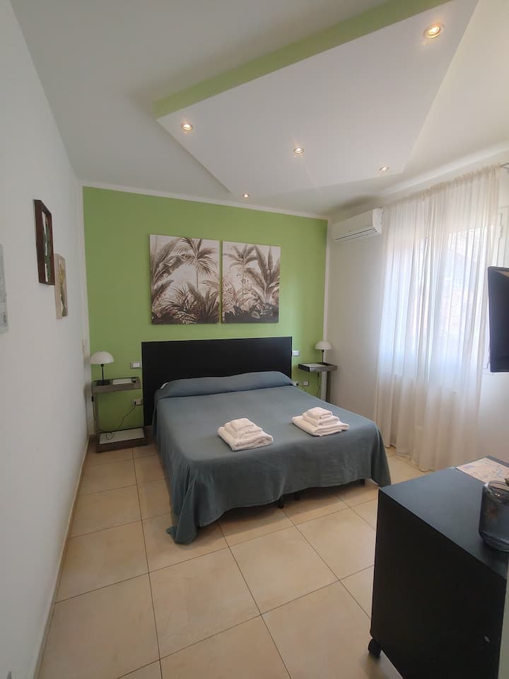 Room Lazyday2*,con Bagno Privato - Rome