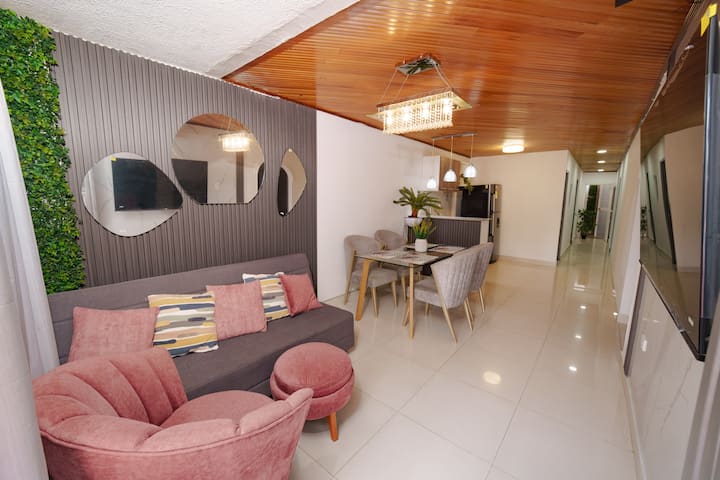 Amplia Casa Céntrica Segura Grupos 7 Hab+3 Parking - Valledupar