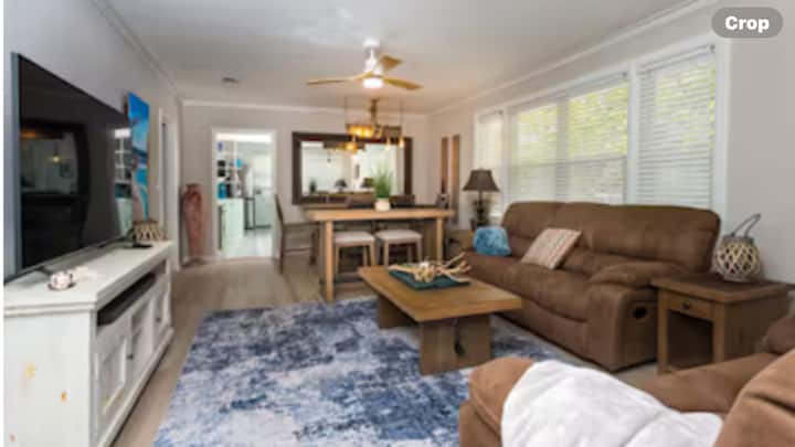 3br/2bath Pcola Downtown Retreat In East Hill - Pensacola, FL